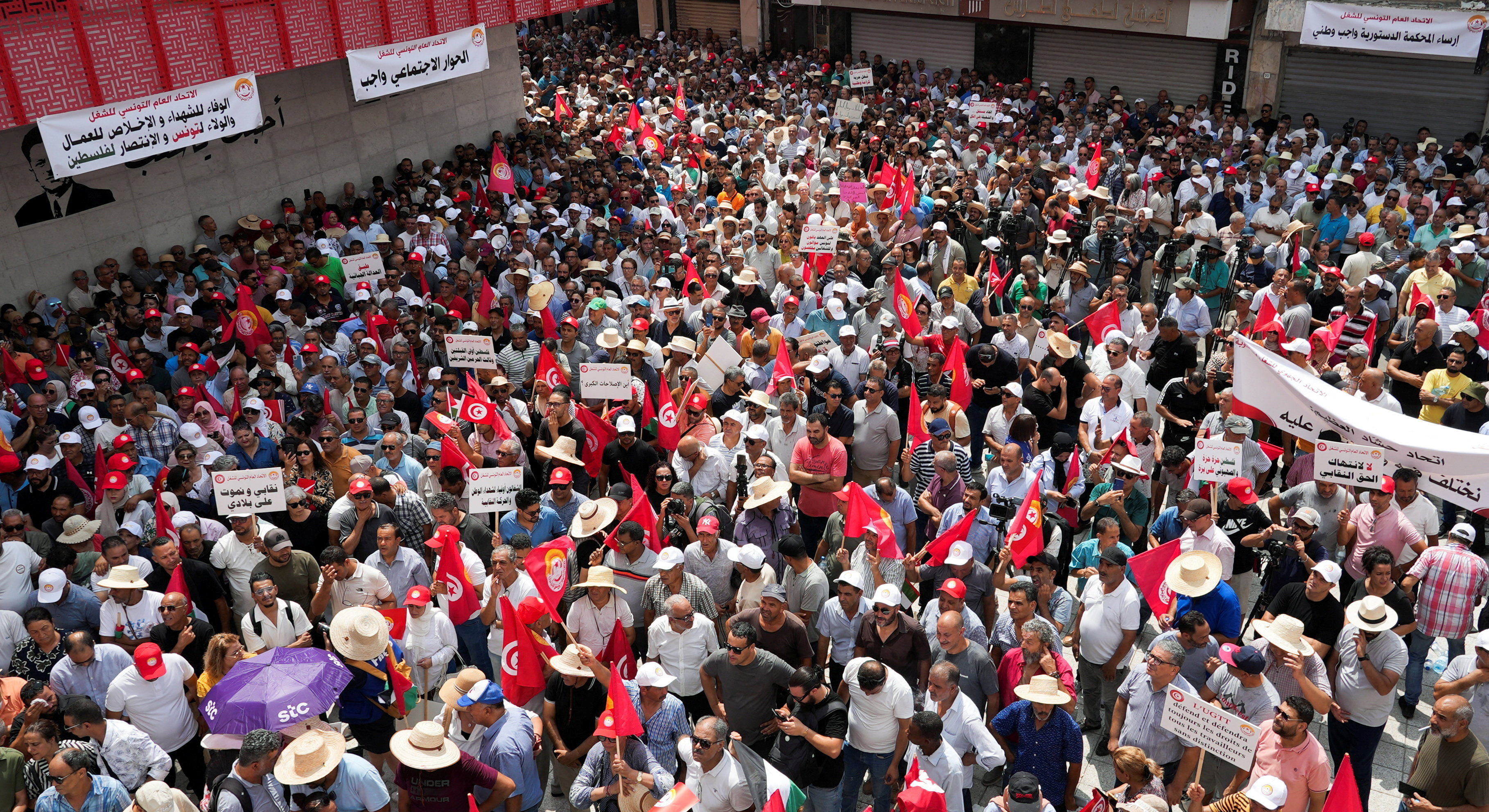 Tunisie : tensions politiques et contrecoup des espoirs ...